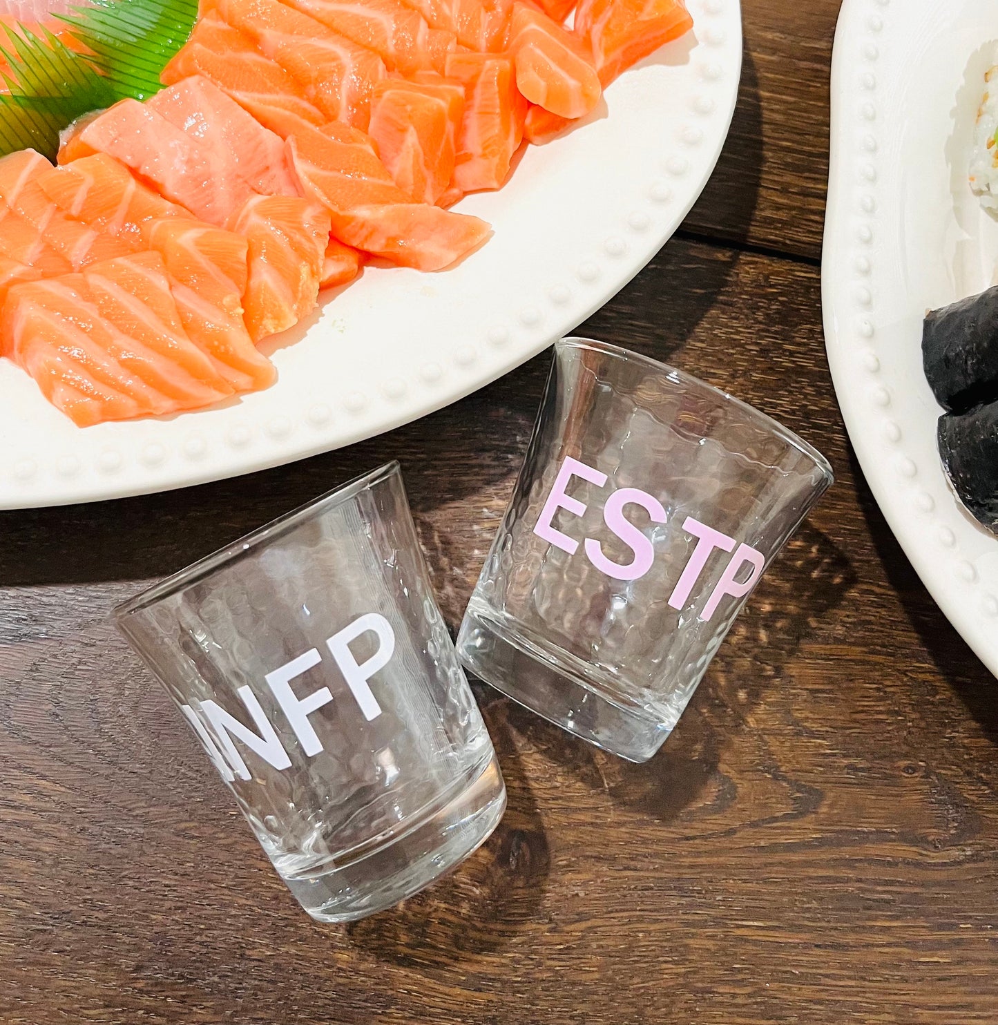 Color changed drinking glasses. MBTI drinking glass – JJJ Design